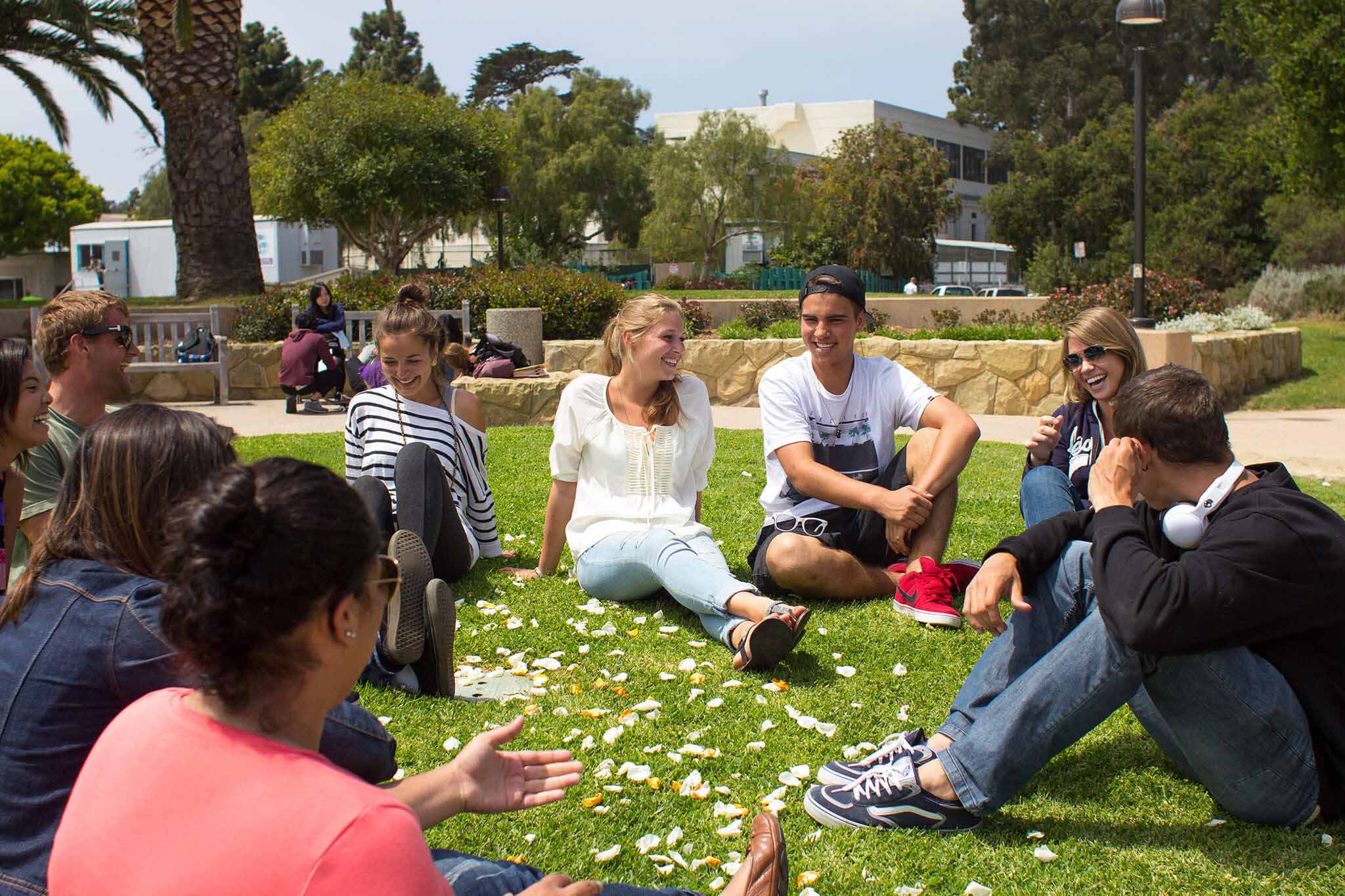 English School in Santa Barbara - Kaplan International | ESL