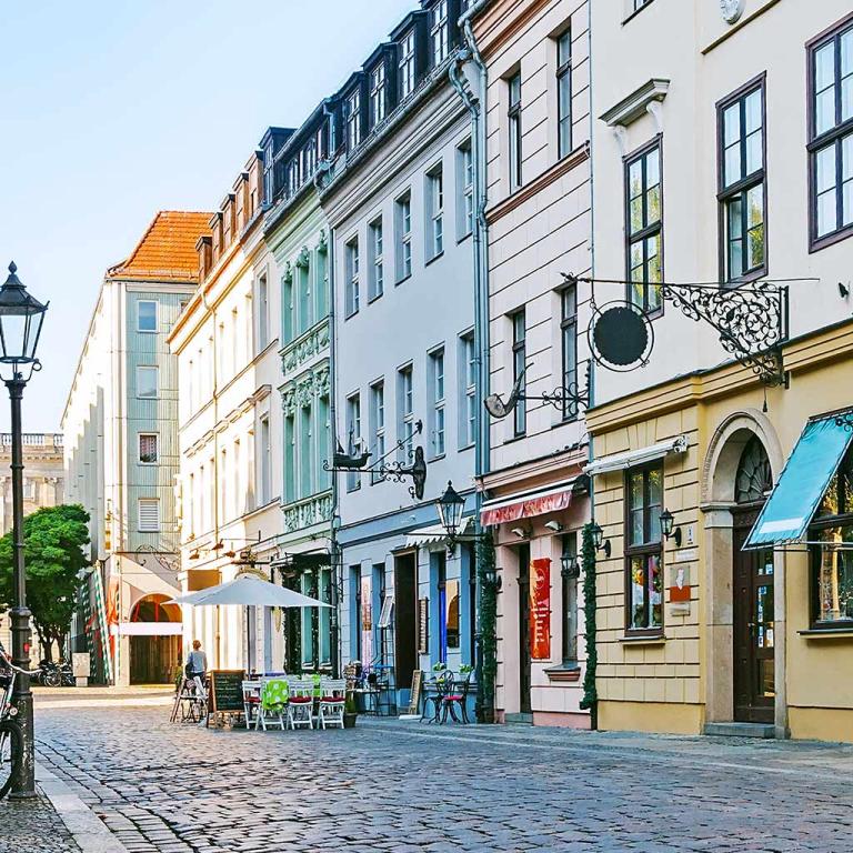 Language School in Berlin: BWS Germanlingua | ESL