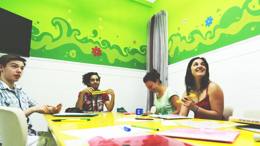 Learn Spanish in Valencia - Language School Taronja | ESL